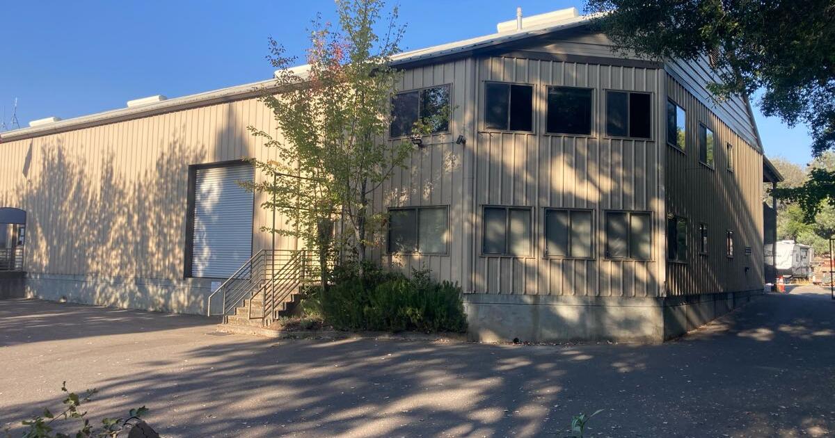 Office And Warehouse Space In Downtown Sebastopol For 1 In Sebastopol