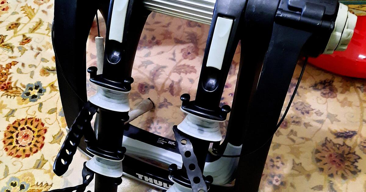 Thule Raceway Pro 3 Bike Rack Bicycle Carrier, comes with all straps ...