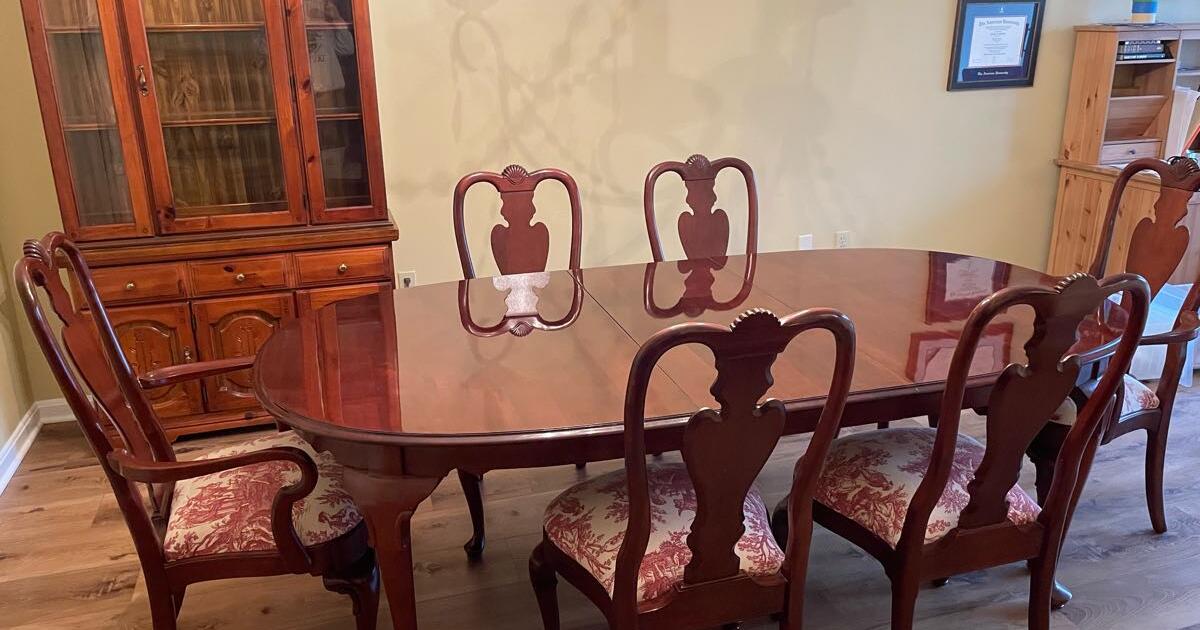 Ethan Allen Queen Anne Dining Set for $800 in Reston, VA | For Sale ...
