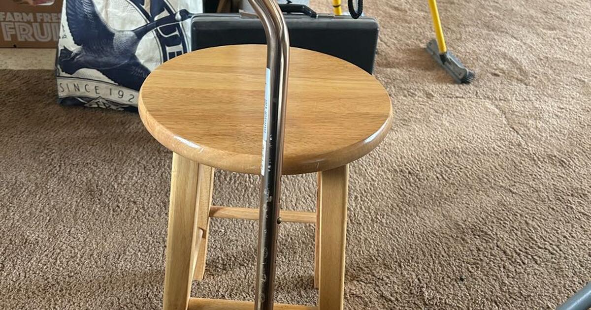 Ear pods, stapler, Cane , small stool for $10 in Selah, WA | For Sale ...