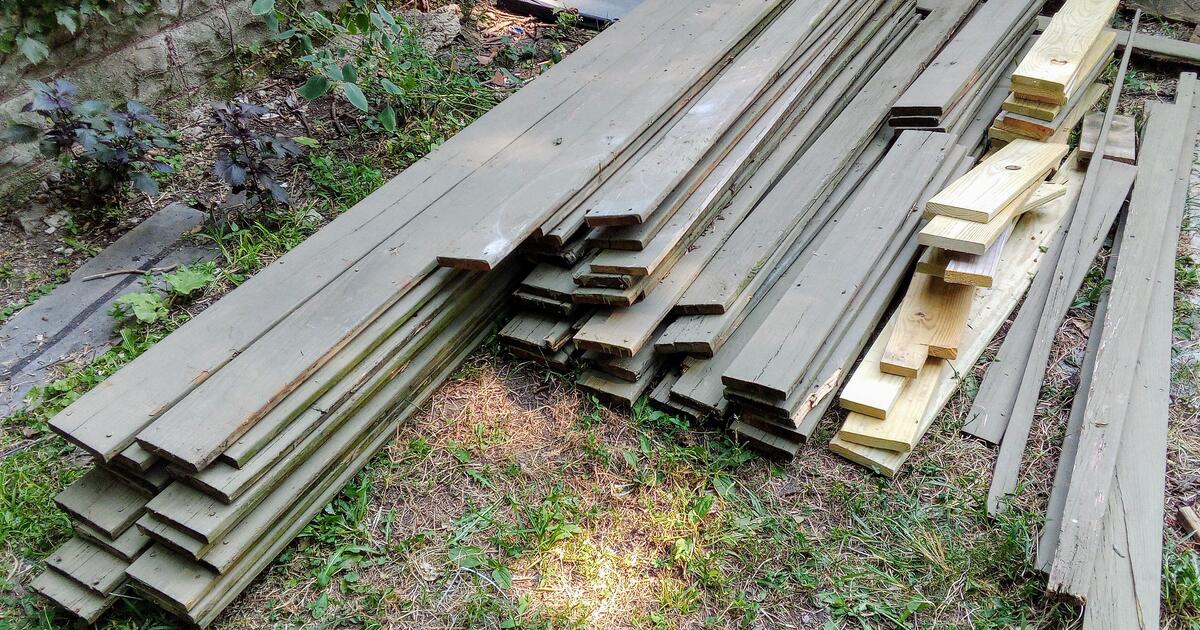 Truckload of Good Used Deck Boards / Deck Wood / Treated Lumber - 10 ft ...