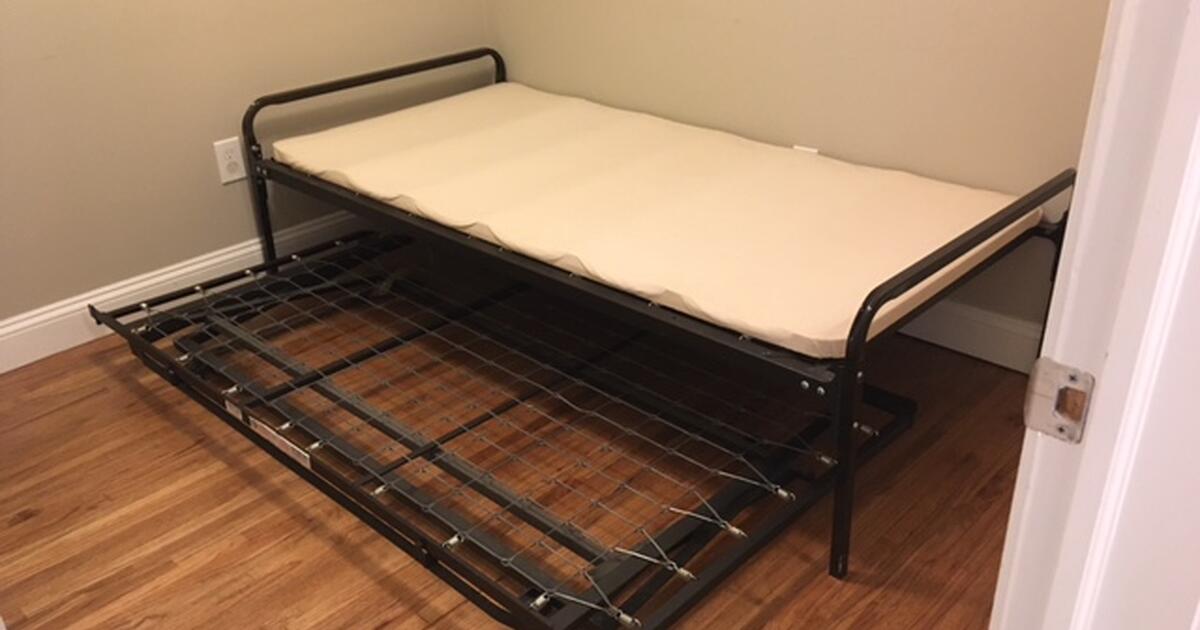 Hi-Riser Frame with Pop-up Trundle without Mattresses for Free in ...