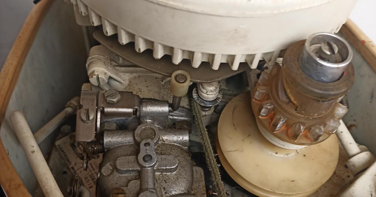 9.9 hp Chrysler outboard trolling gas motor for $200 in Woodridge, IL ...