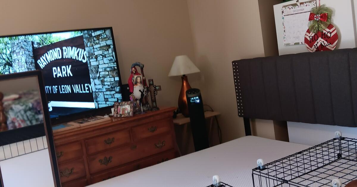 Queen Size Bwd With 4 Sliding Underbed Drawers for $250 in San Antonio ...