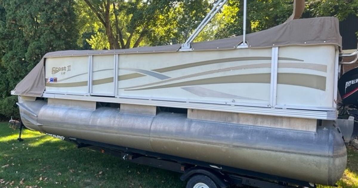 2003 Crest II LM Pontoon 20' for $15000 in Indianapolis, IN | Finds ...