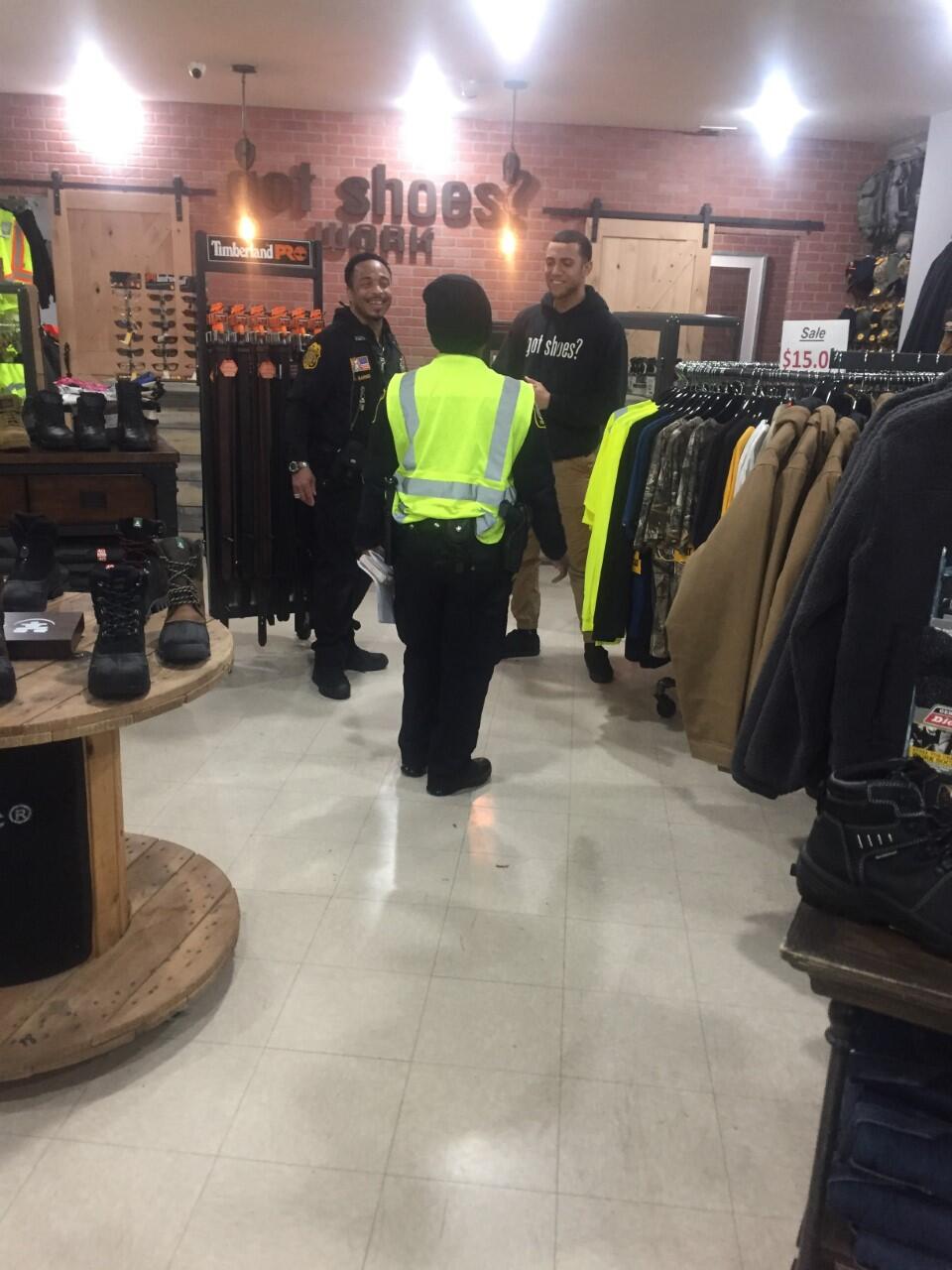 Newark Police Community Focus Teams Greet Residents at Neighborhood ...