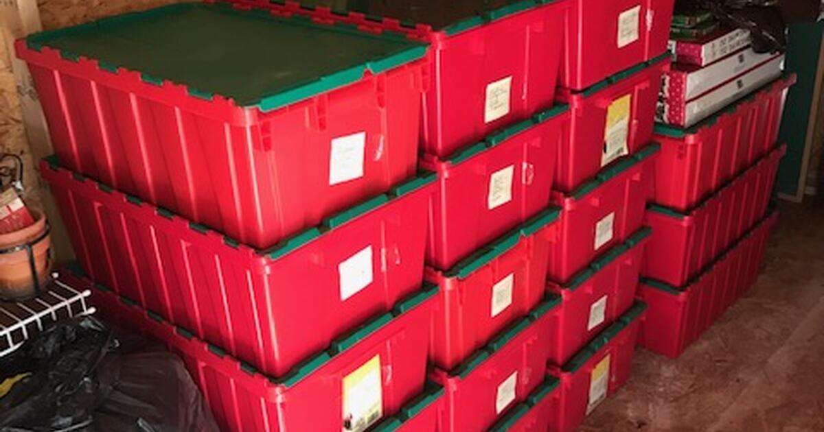 Christmas Decorations/Cloth/Crafts in Crates/Boxes/Individual Pieces ...