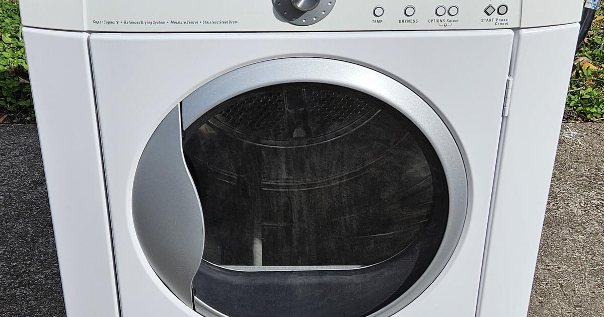 Kenmore Electric Stackable/Stand Alone Front Load Dryer for $200 in ...