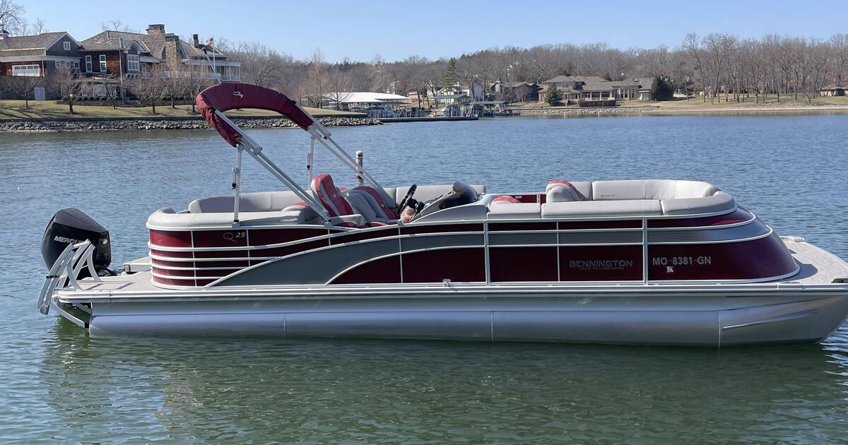 2021 Bennington Tritoon 25QSR for $83900 in Lake Ozark, MO | For Sale ...