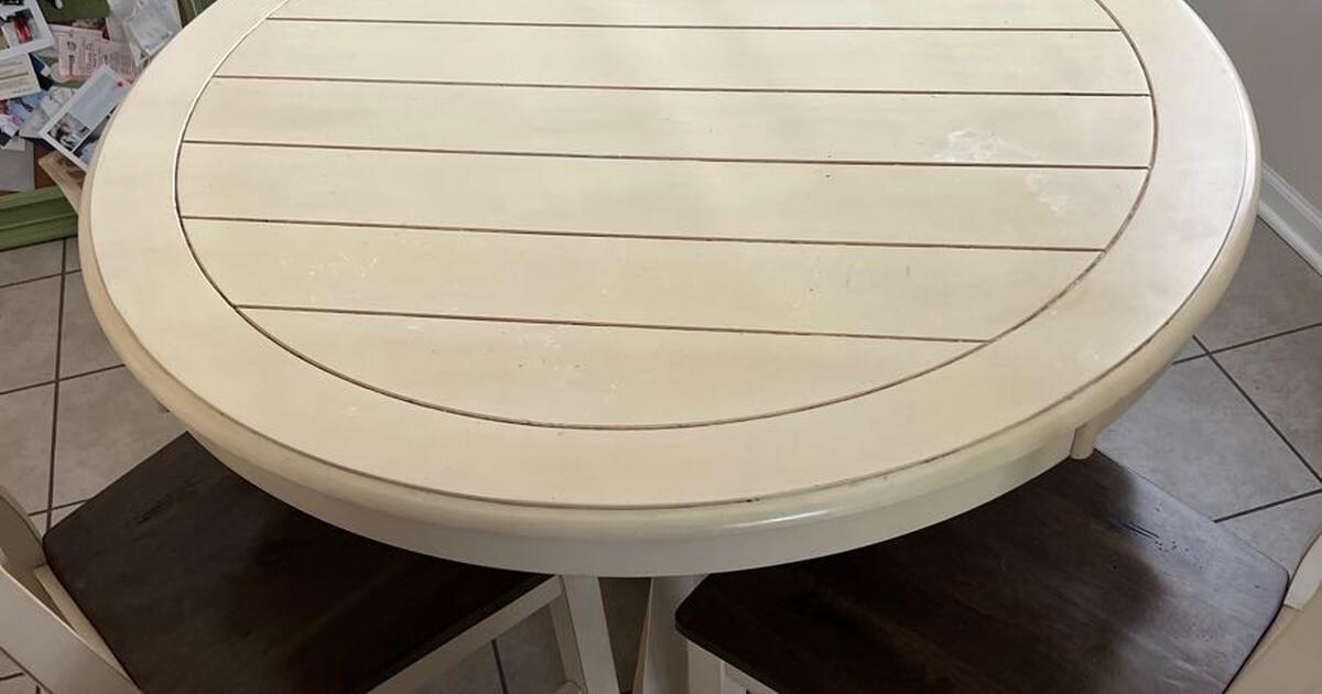 Kitchen table / crafts table 6 heavy chairs for $60 in Chicago, IL ...