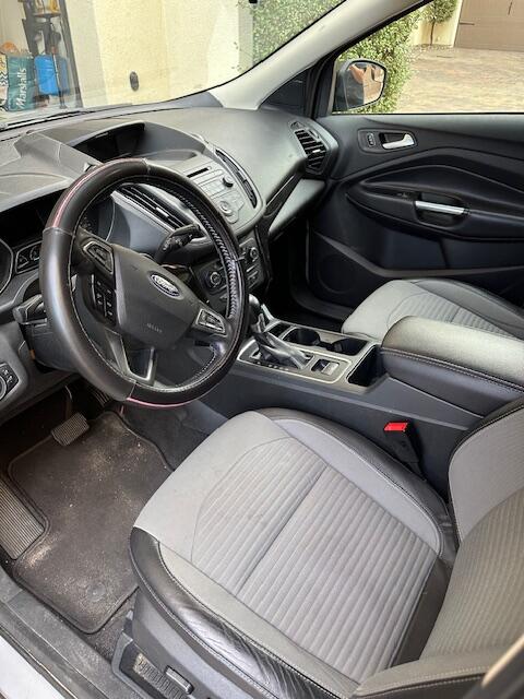 2017 Ford Escape SE 2WD (4 Cylinders D 1.5L DI Turbo DOHC 091 CID) for ...