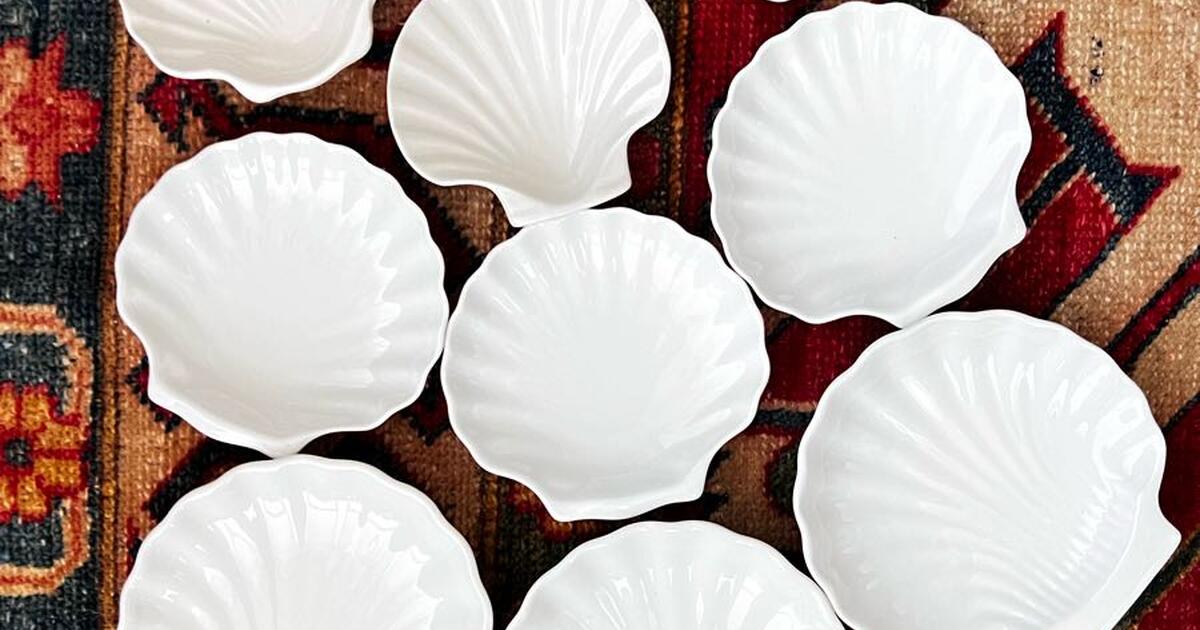 Seashell shaped coastal dishes of different sizes for $30 in Washington ...
