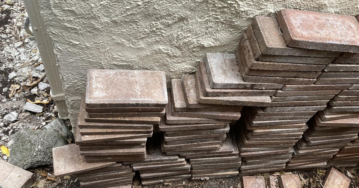 Free Brick-Look Pavers for Free in Delray Beach, FL | For Sale & Free ...