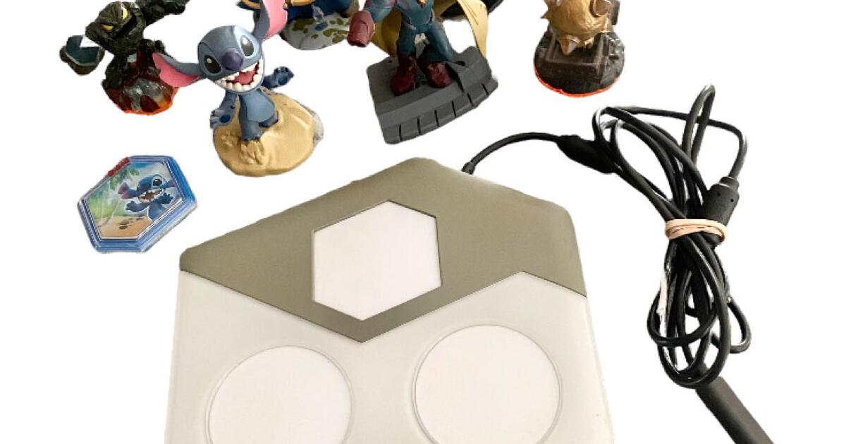 Lot of Disney Infinity Base Portal & Characters Wii U Stitch Brave ...