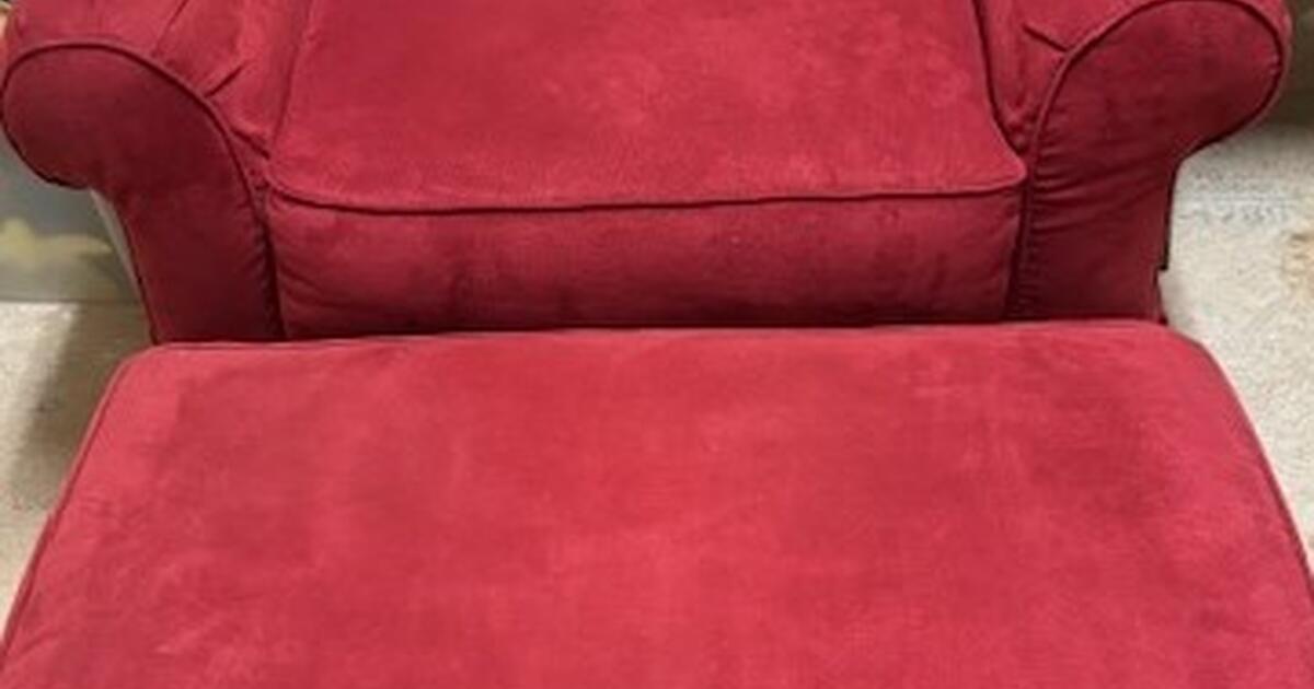 Oversized Microfiber Chair & Ottoman for $250 in Fernandina Beach, FL ...