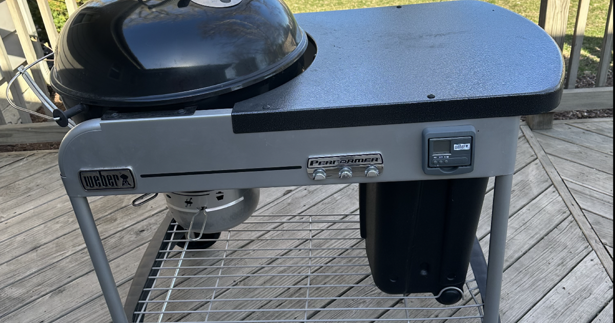 Weber Performer Deluxe Grill with cover and Accessories for $299 in ...