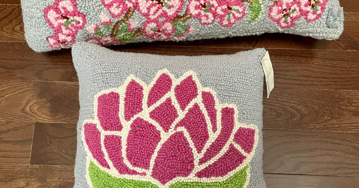 2 Hooked Wool Floral Throw Pillows - NEW for $25 in Bethlehem, PA | For ...