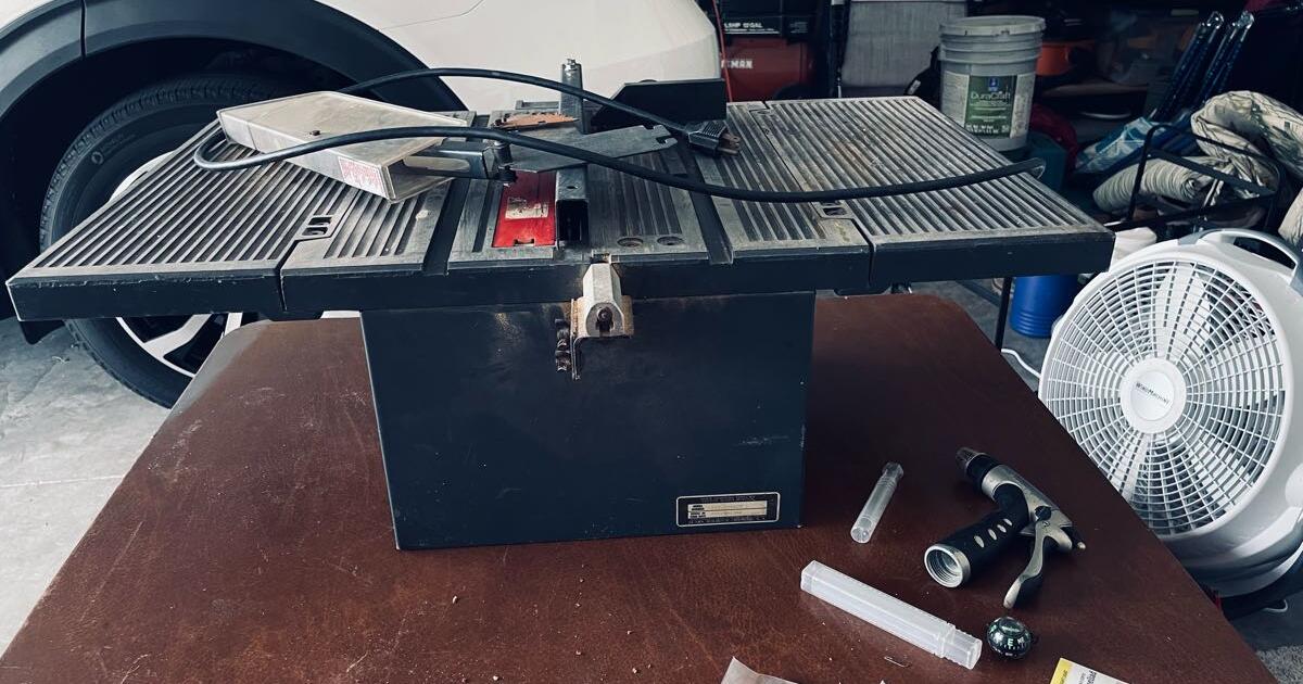 Garage sale Saturday and Sunday October 15-16 1469 Springleaf Drive ...