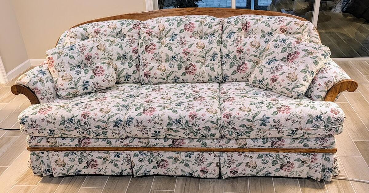 Broyhill Floral Pattern Sofa with Matching Pillows for $300 in St. Augustine, FL | For Sale ...