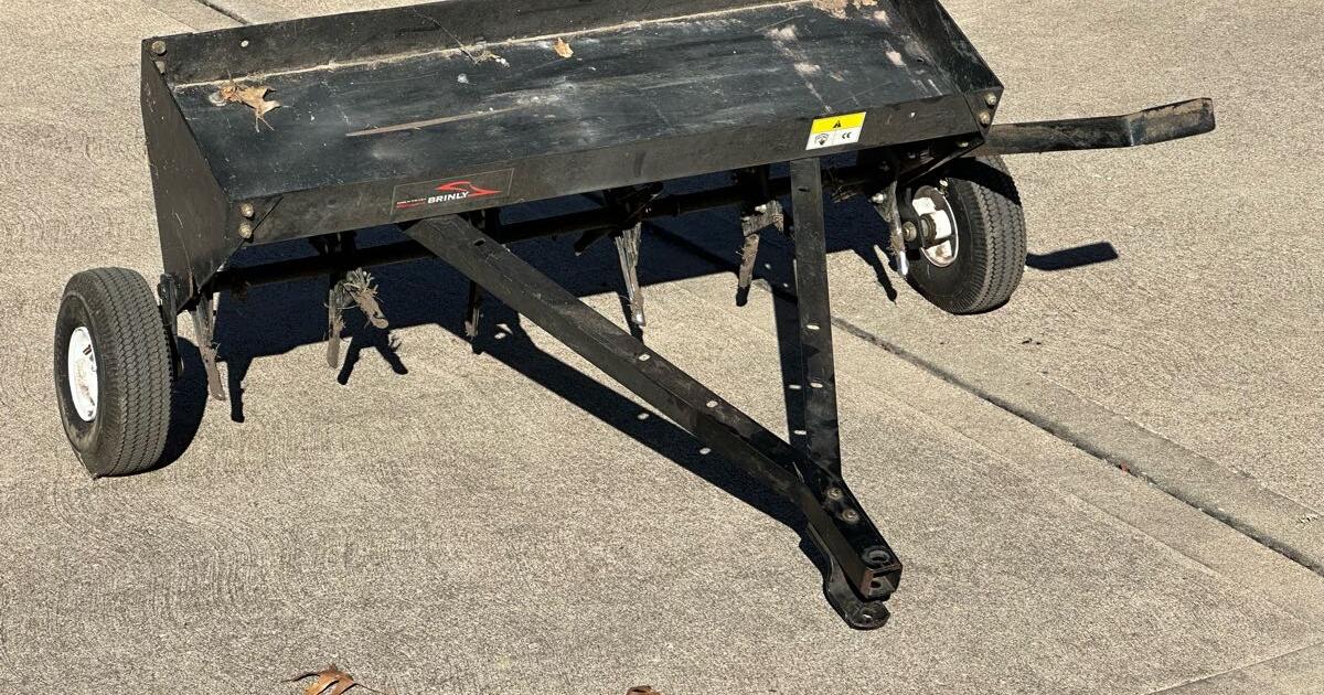 Brinley 42 Inch Core Aerator for $65 in Cleveland, MO | For Sale & Free ...