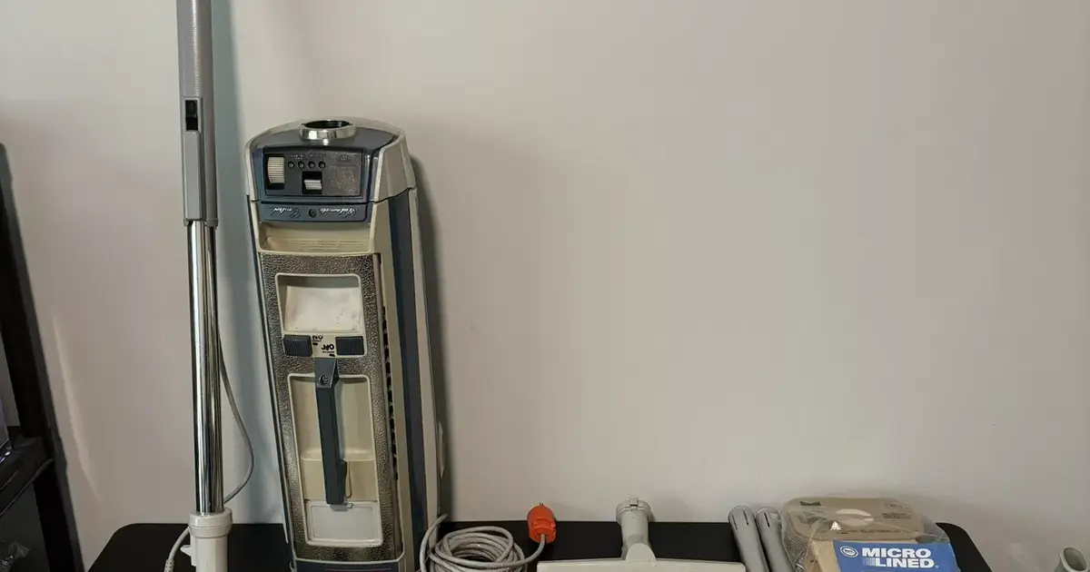 Vintage Electrolux Ultralux Classic 1521 canister vacuum bundle w ...