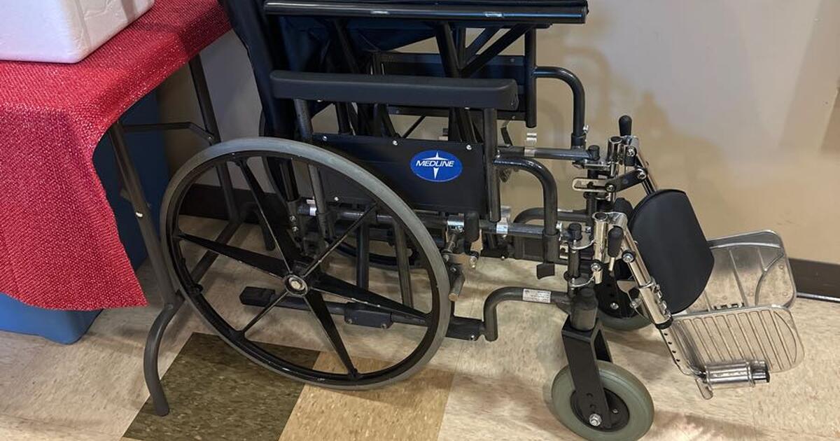 Oversized large wheelchair for Free in Virginia Beach, VA | For Sale ...