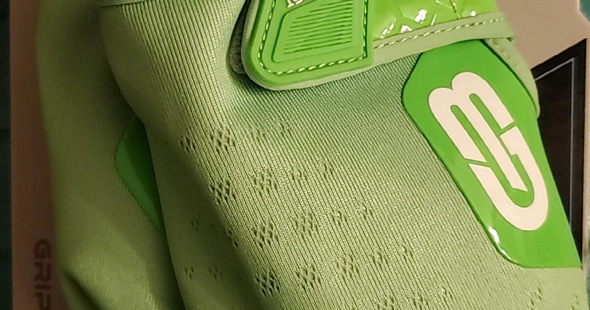 Grip Boost DNA Engineered Football Gloves for $30 in Columbia, SC ...