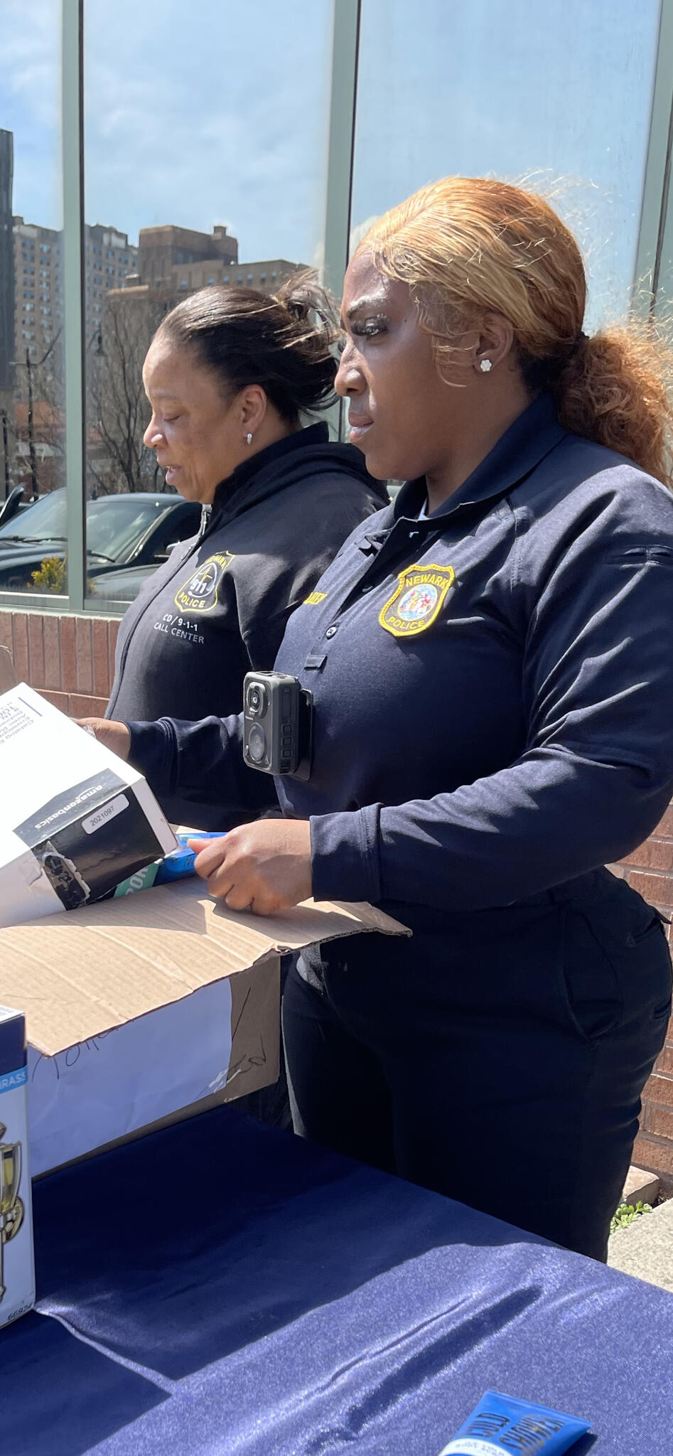 4th Precinct Officers Host Pop-Up Appreciation Luncheon for 911 Workers ...