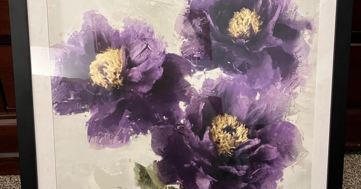 Framed Purple Flower Art 26”x26” for $20 in Post Falls, ID | For Sale & Free — Nextdoor