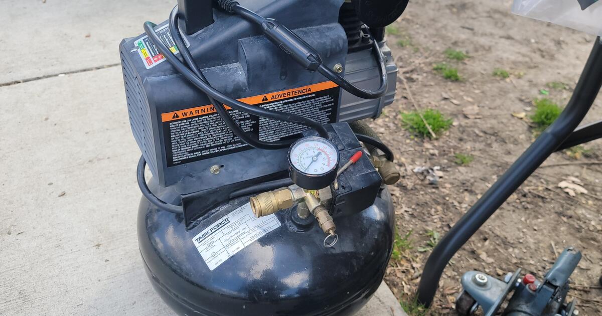 Task Force air compressor for $40 in Sharon Hill, PA | For Sale & Free ...