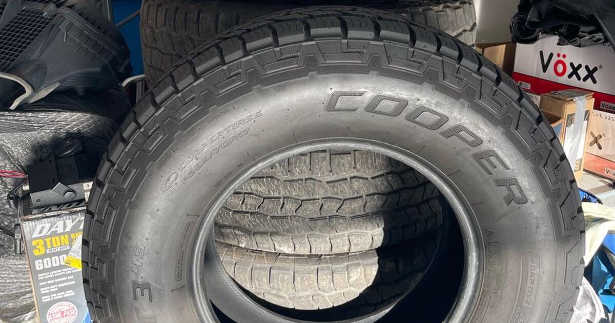 5 tires/285/70R/17 Cooper Discoverer AT3 Tires for $200 in Beverly ...