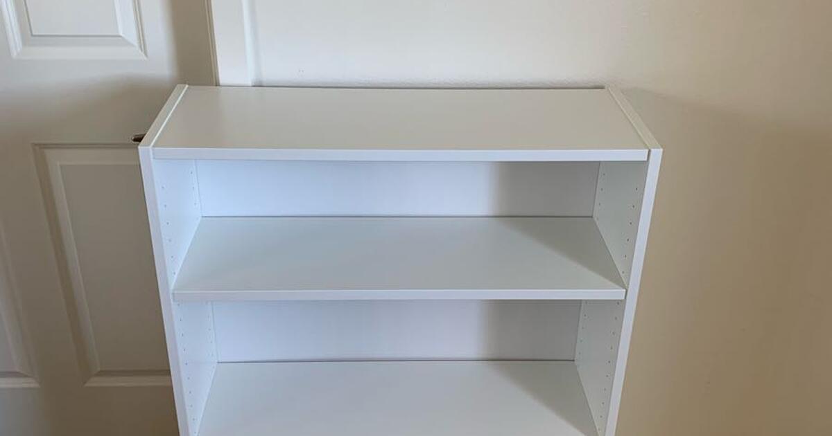 IKEA BILLY bookshelf for $20 in Chicago, IL | For Sale & Free — Nextdoor
