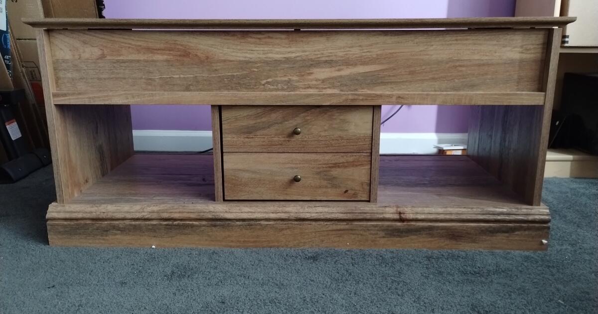Sturdy Wooden Lift-Top Coffee Table - 1' 7.5" x 3' 7" x 1' 7.5" for ...