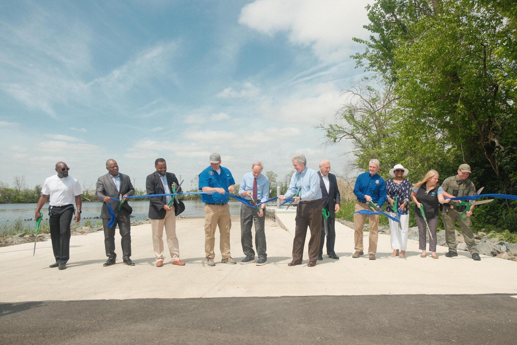 The 7th Street Boating and Fishing Area on the Christina River has ...