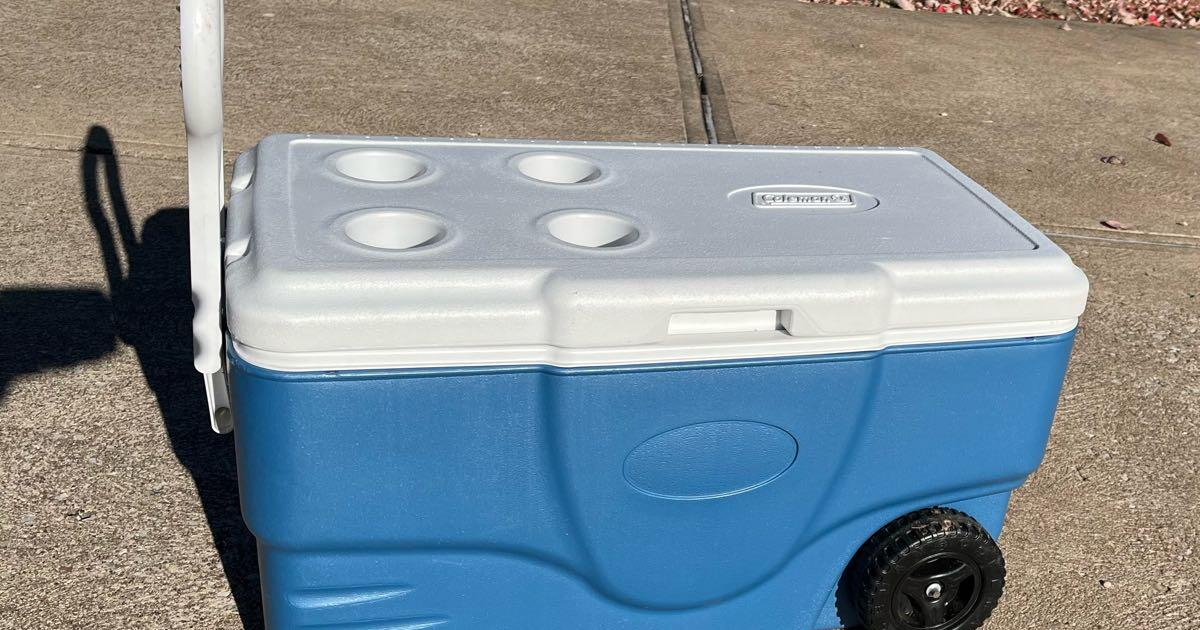 Coleman Cooler w/cup holder lid for $10 in St. Charles, MO | For Sale ...