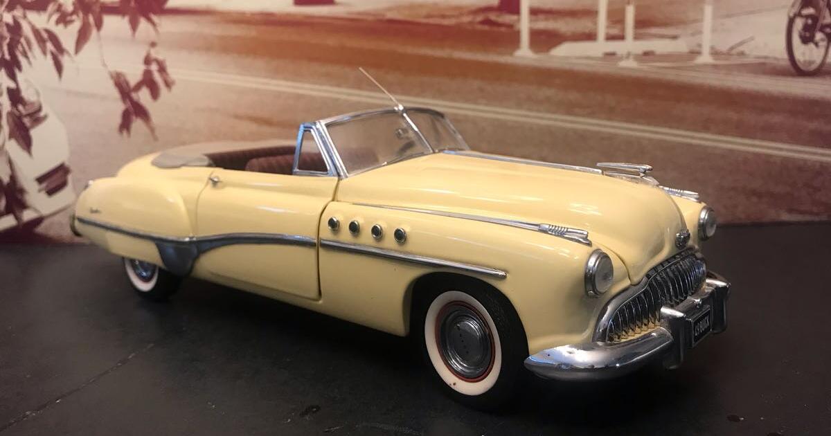 1949 Buick Roadmaster Convertible. 1:24 Scale Diecast Collectible Car ...