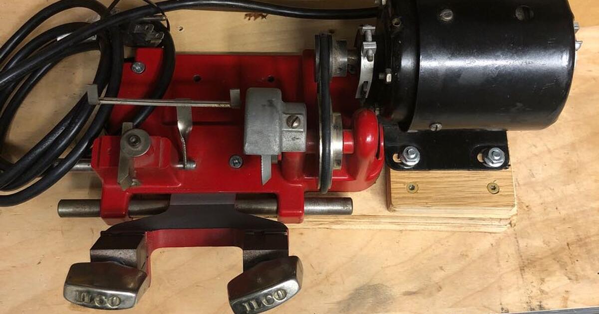 ILCO 190km portable key cutter/key duplicating machine for $150 in ...