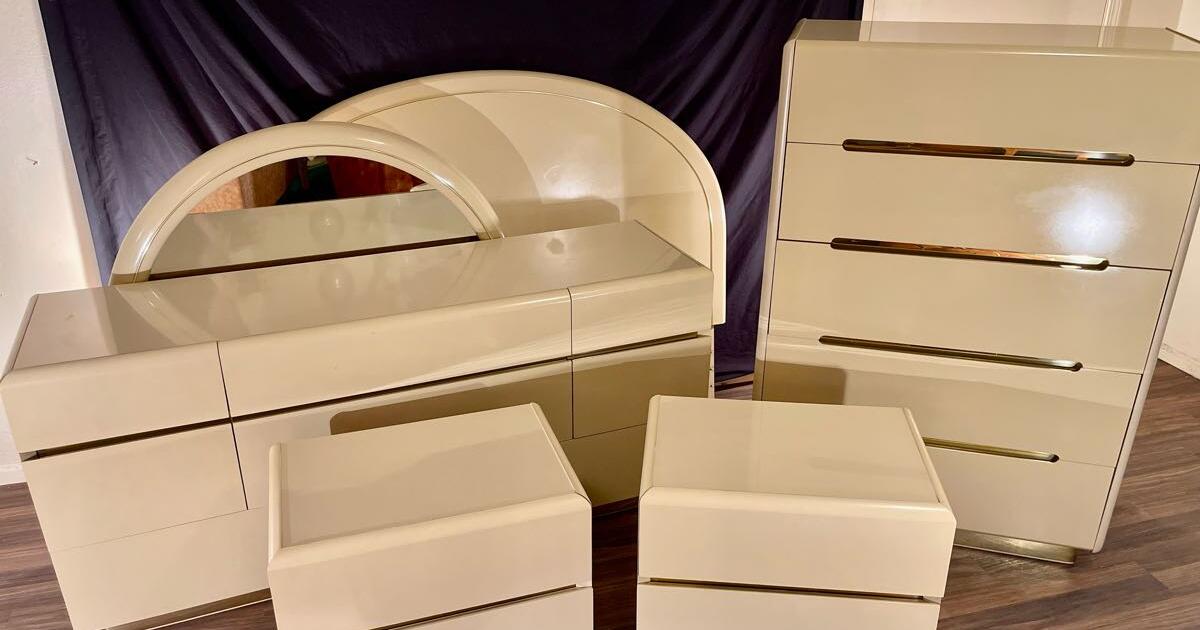 Post Modern Creme de Lacquer & Brass Bedroom Set by LANE for $1 in ...