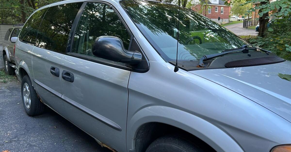 Silver Minivan for $1000 in Cincinnati, OH | For Sale & Free — Nextdoor