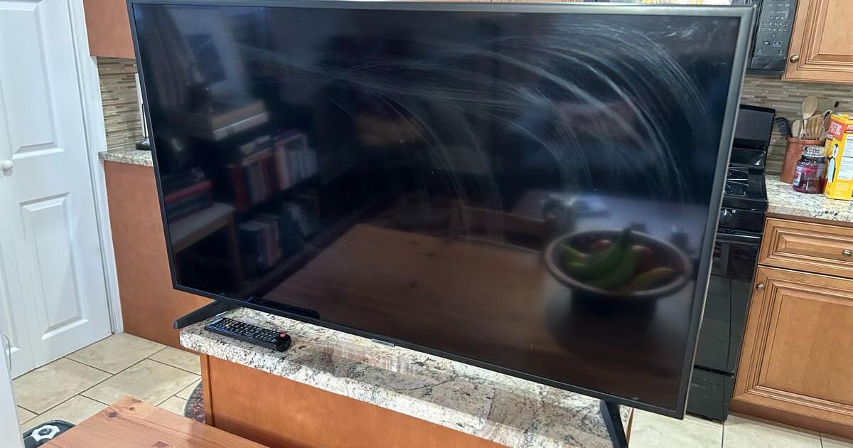 Samsun 44 inch Flat Screen smart TV for $100 in Philadelphia, PA | For ...