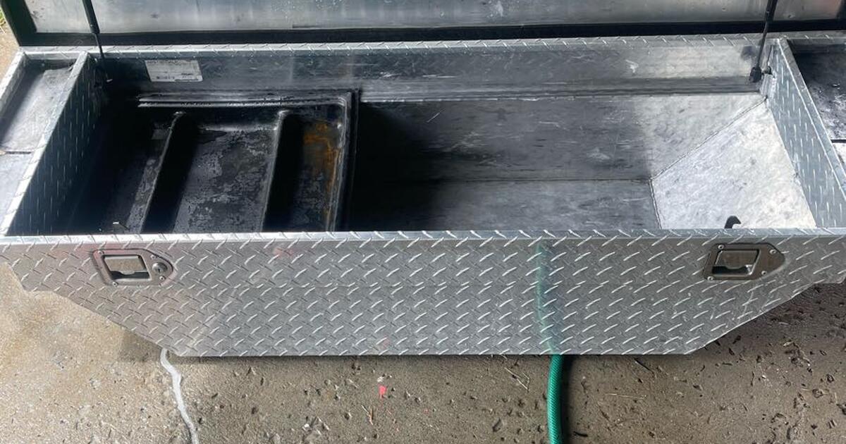 Pick up truck job box for $100 in Hazelwood, MO | For Sale & Free ...