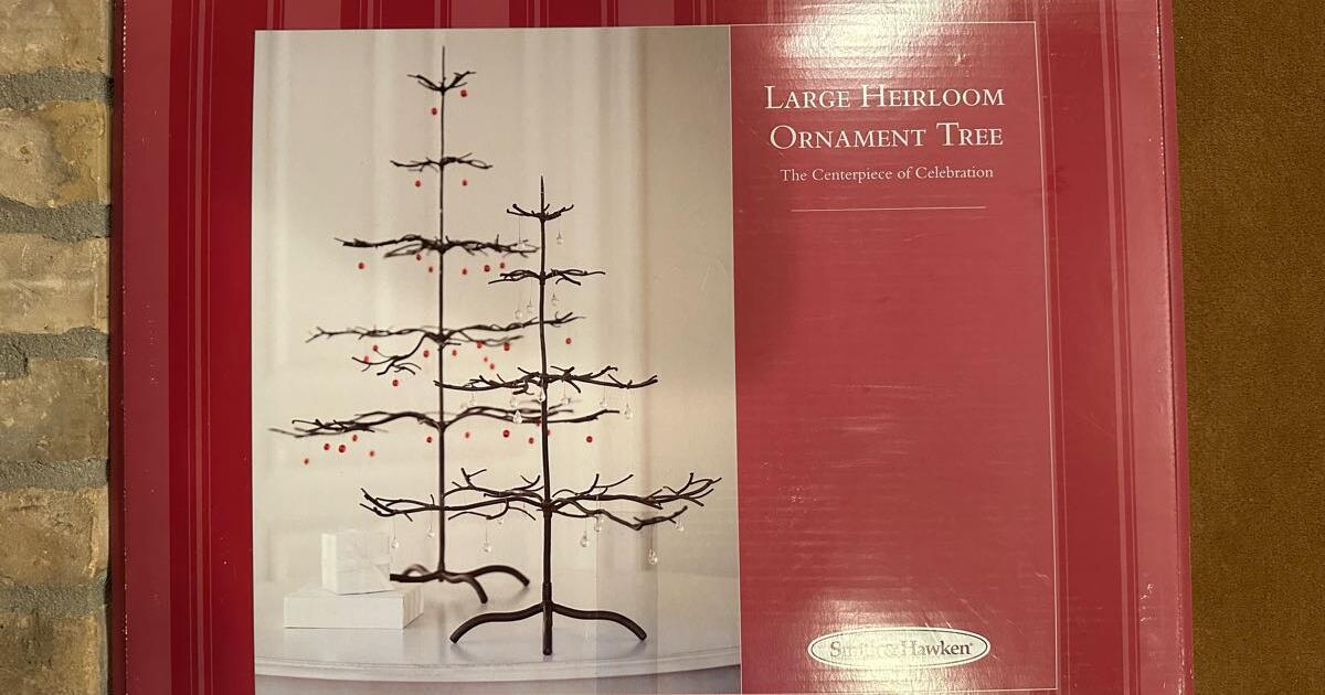 Large Heirloom Ornament Tree for Free in Edina, MN | For Sale & Free ...