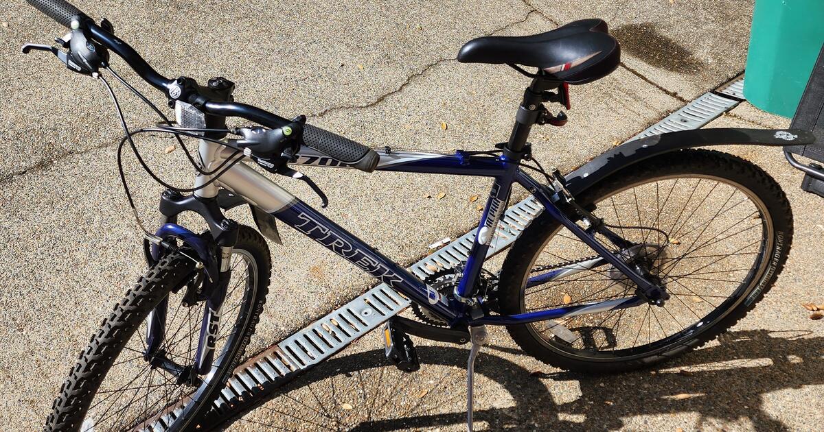 18" TREK 3700 Aluminum 21 Speed Suspension Mountain Bike ~5'6"-5'9" for $75 in Cameron Park, CA ...