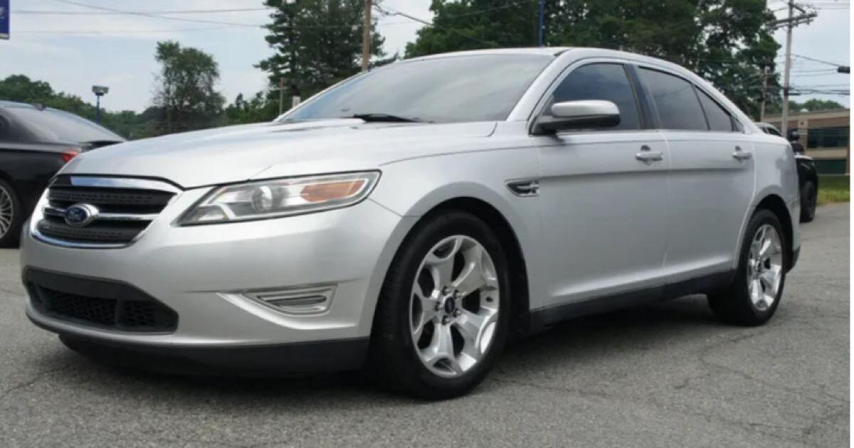 Selling ford taurus 2011 for $5400 in San Marcos, CA | For Sale & Free ...