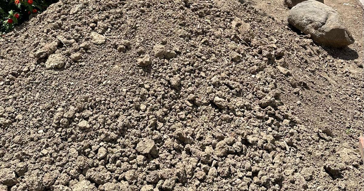 Free clean dirt for Free in Davis, CA | For Sale & Free — Nextdoor