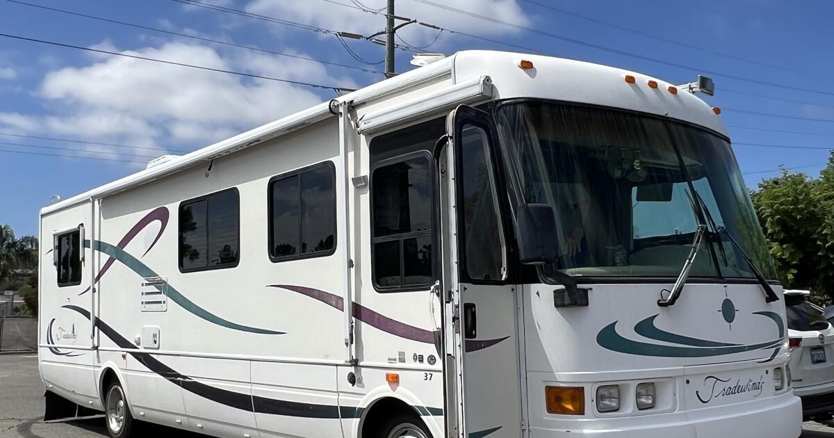 RV - 1999 National Tradewinds 7371 Diesel Pusher for $21500 in San ...