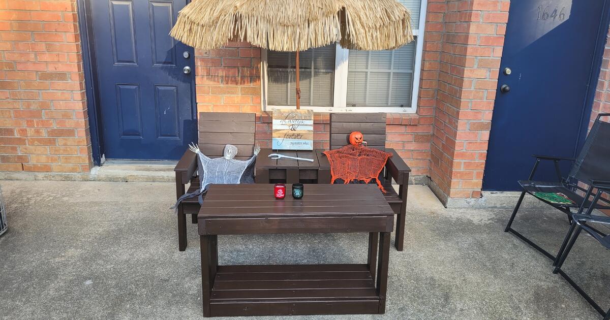 Wood Patio Set for $90 in Avon, OH | For Sale & Free — Nextdoor