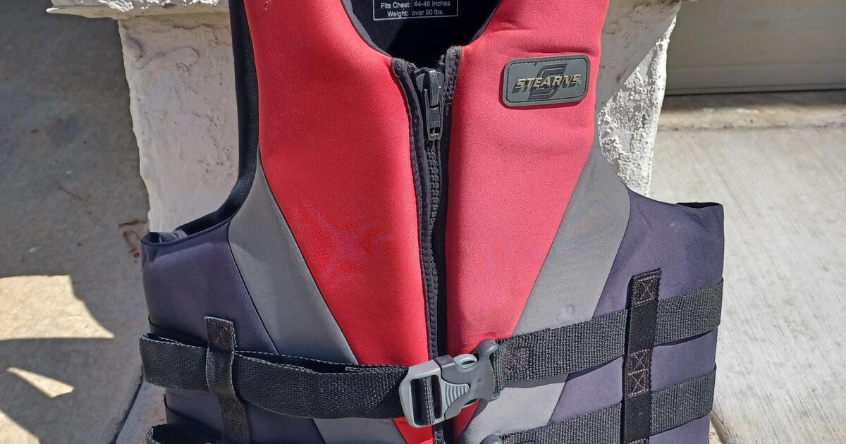 Stearns PFD. Great for SUP, boating or Kayaking for $10 in Dana Point ...