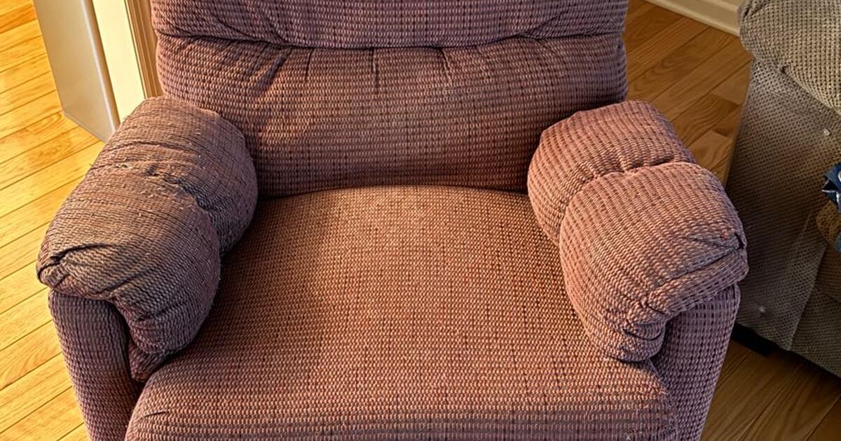 Mauve Recliner Chair for $50 in Harrisburg, PA | For Sale & Free — Nextdoor