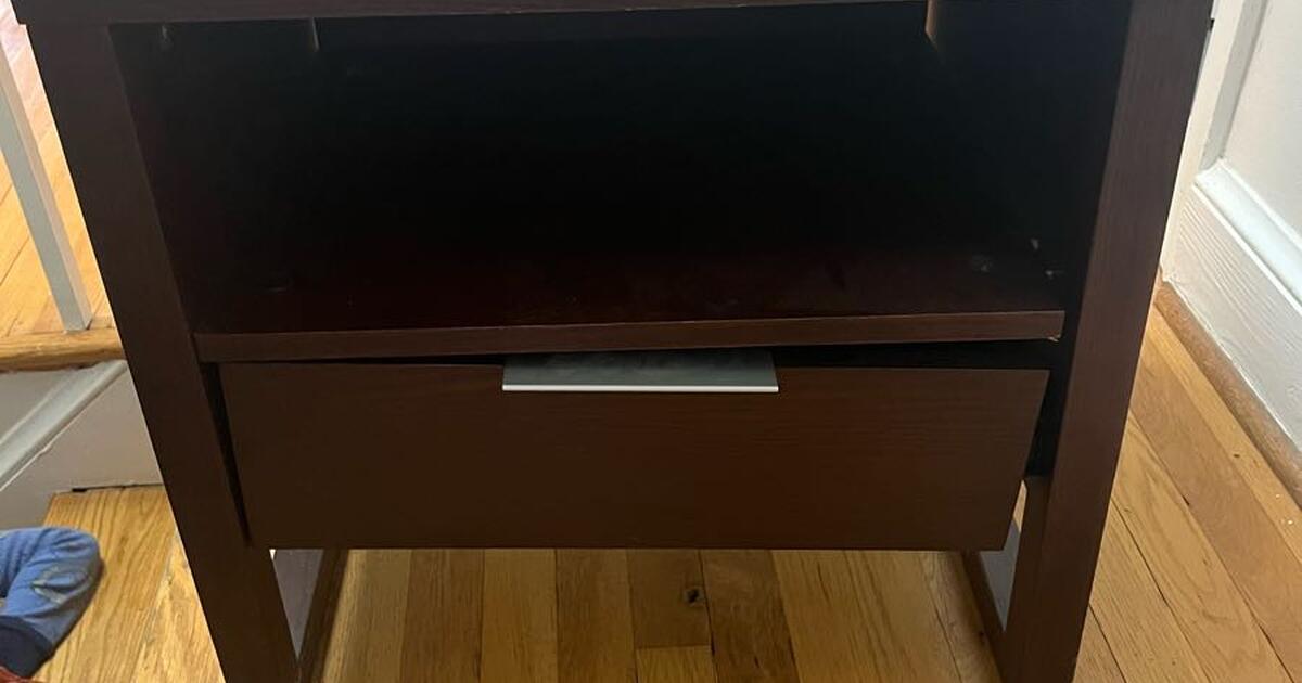 Free night stands for Free in Arlington, VA | For Sale & Free — Nextdoor